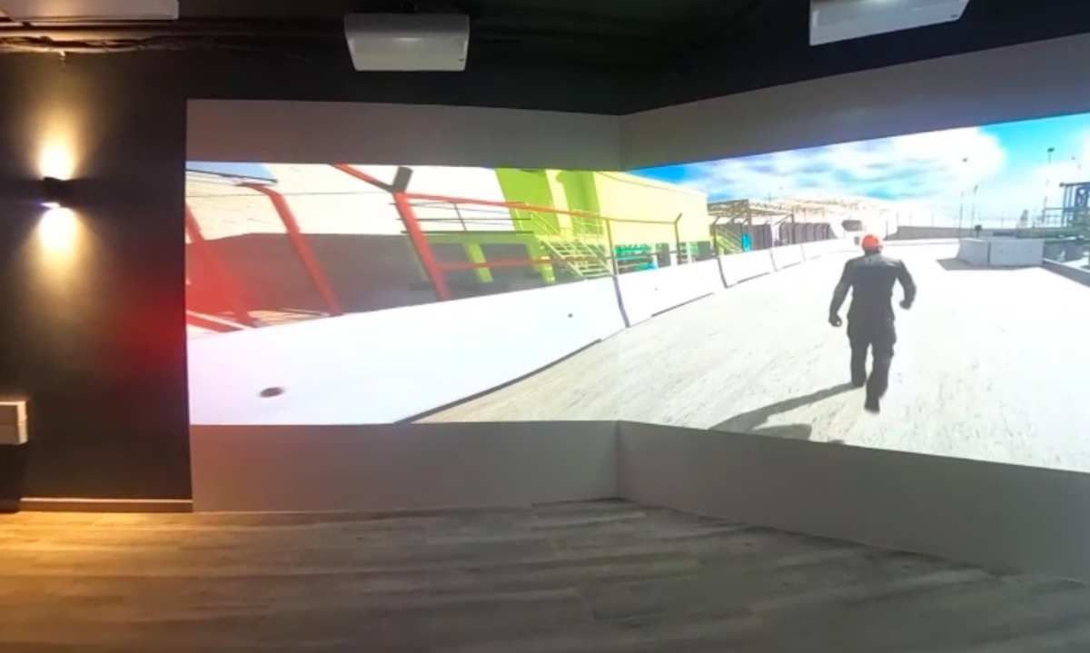 Fluor Chile revoluciona la minería con su nueva Sala Inmersiva ...